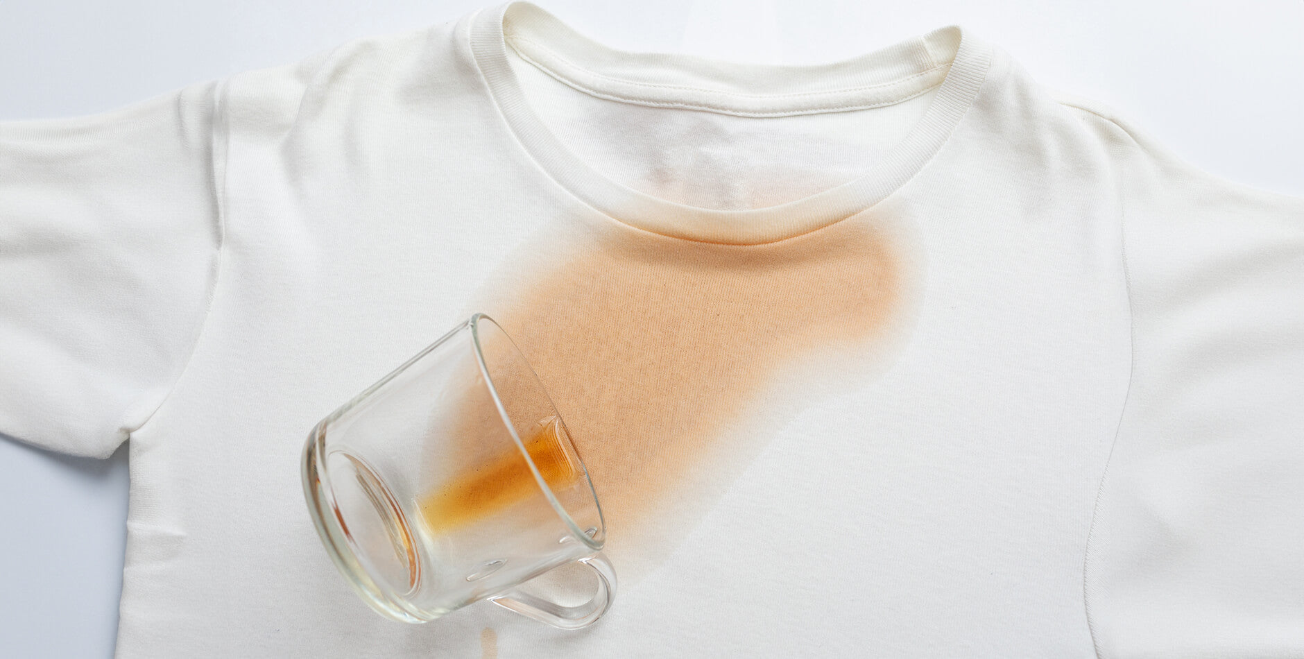 Hassled by tea-stain on fabrics? Here’s a magic solution!